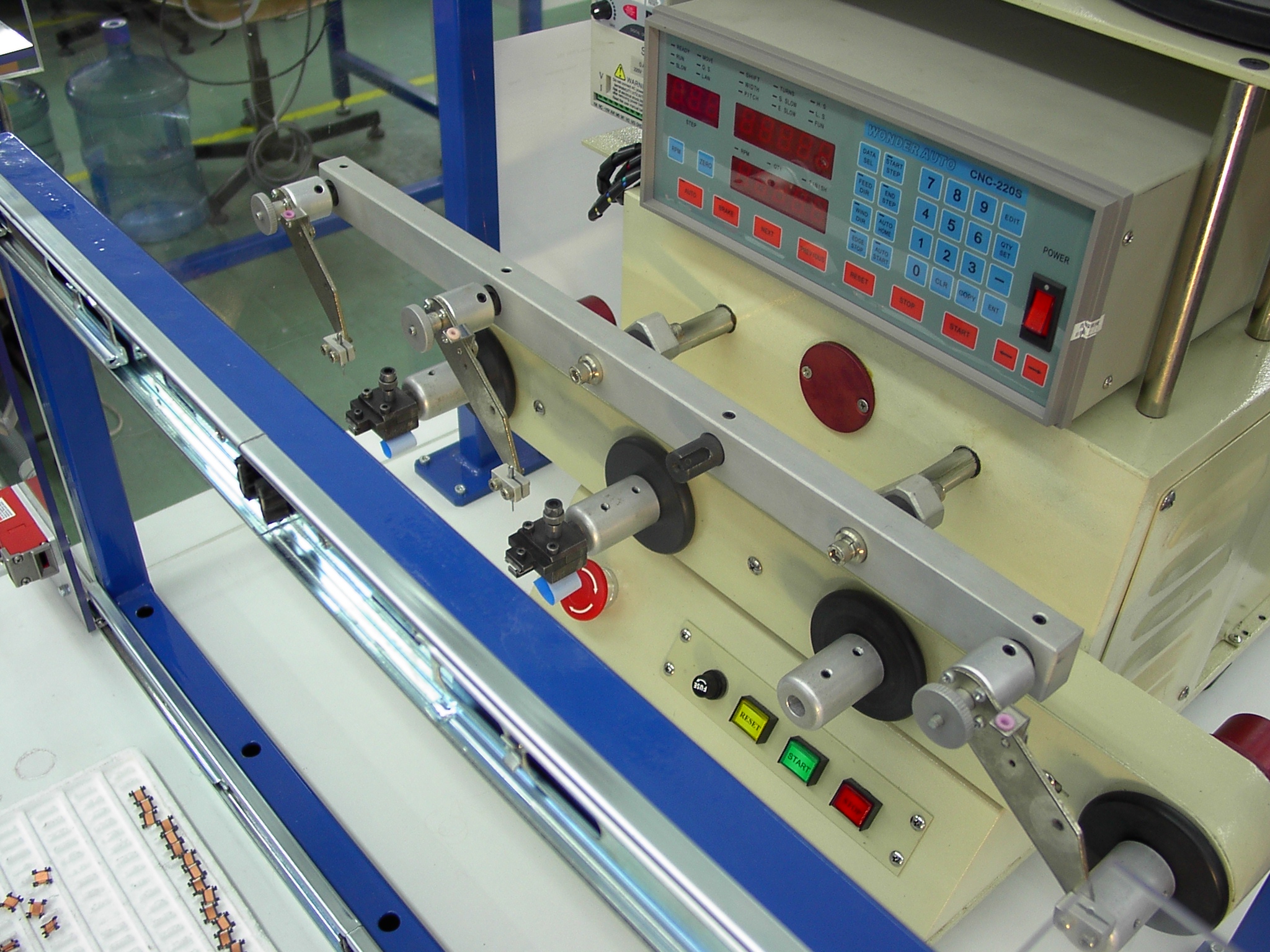 CNW-150 four-spindle winding machine | NEOTECH
